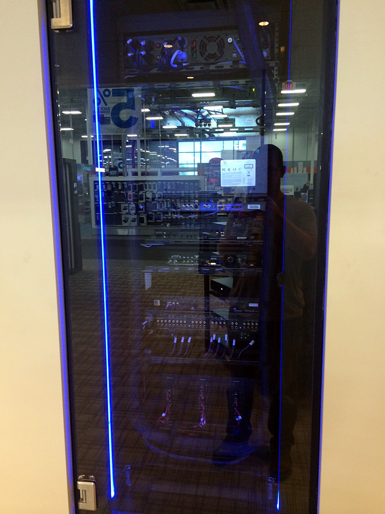 My Thoughts on Today's Visit to Magnolia / Best Buy in Tampa - Home ...